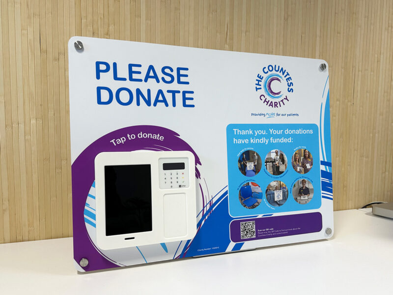 Wall mounted donation system - Payaz